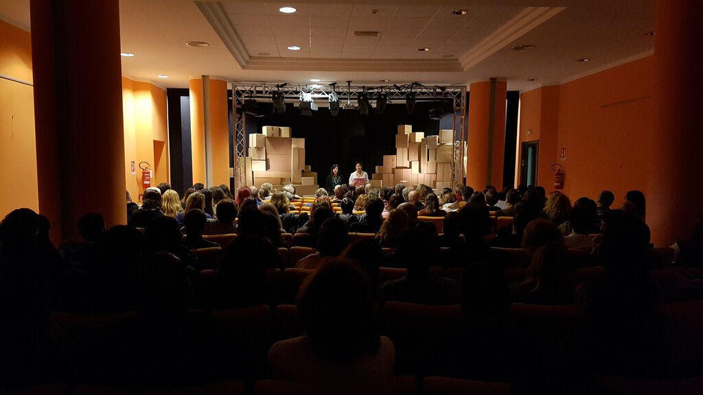 Un talk show sui social, corsi online e la possibile ripartenza in ...