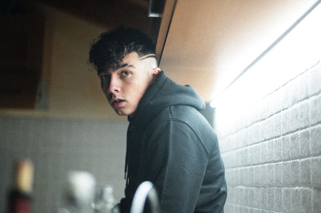 "Destino", primo album del rapper TIA, in uscita sulle piattaforme musicali